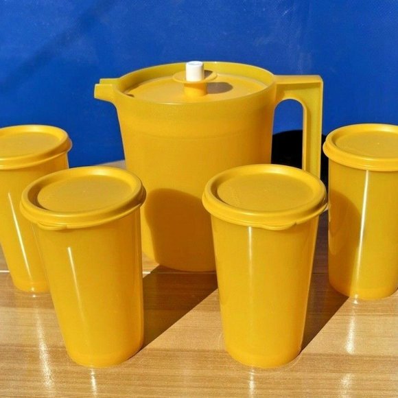 Tupperware | Kitchen | Tupperware Set Of Pitcher Push Botton 12q And ...